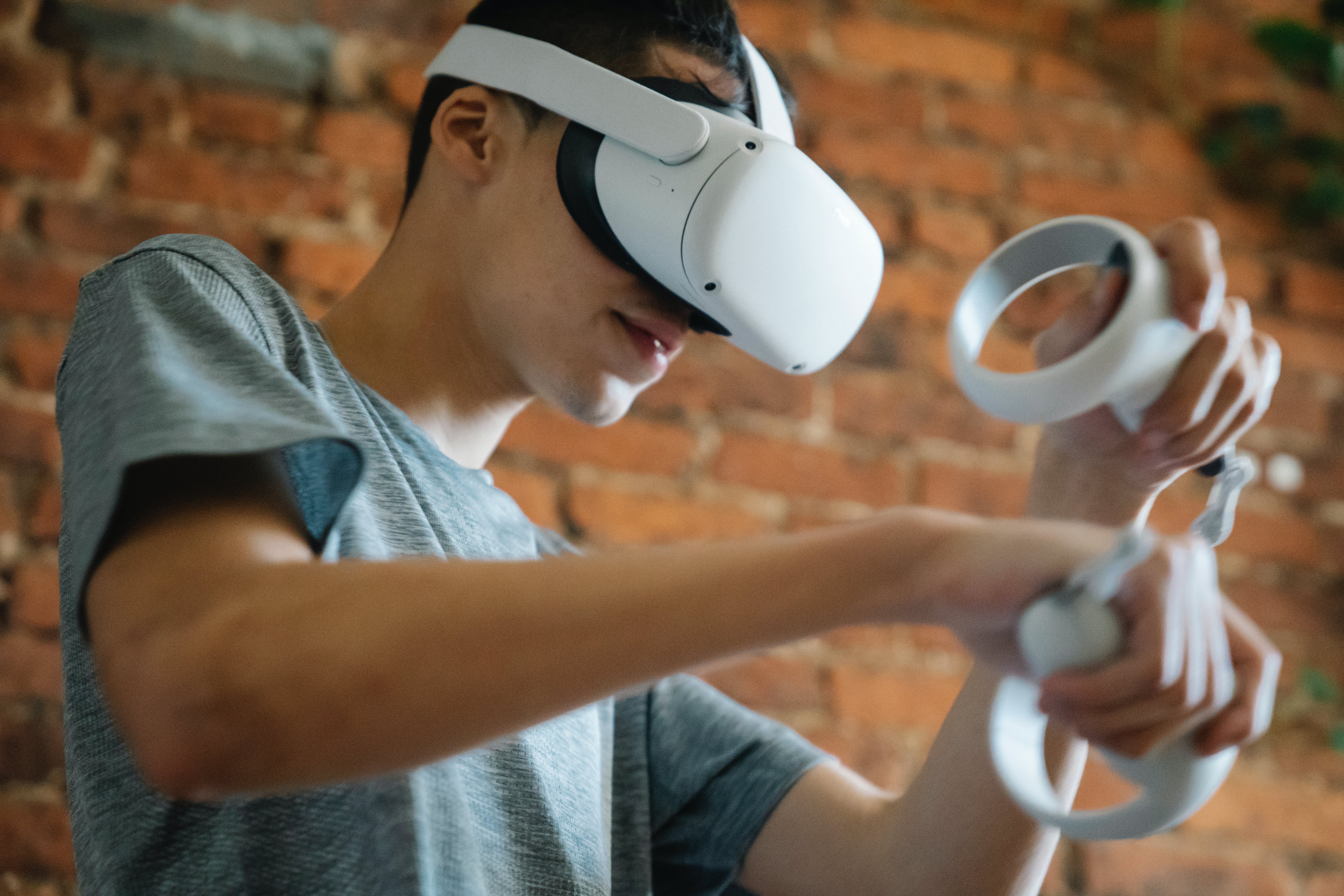 The Role of Virtual Reality in Modern Driving Simu...