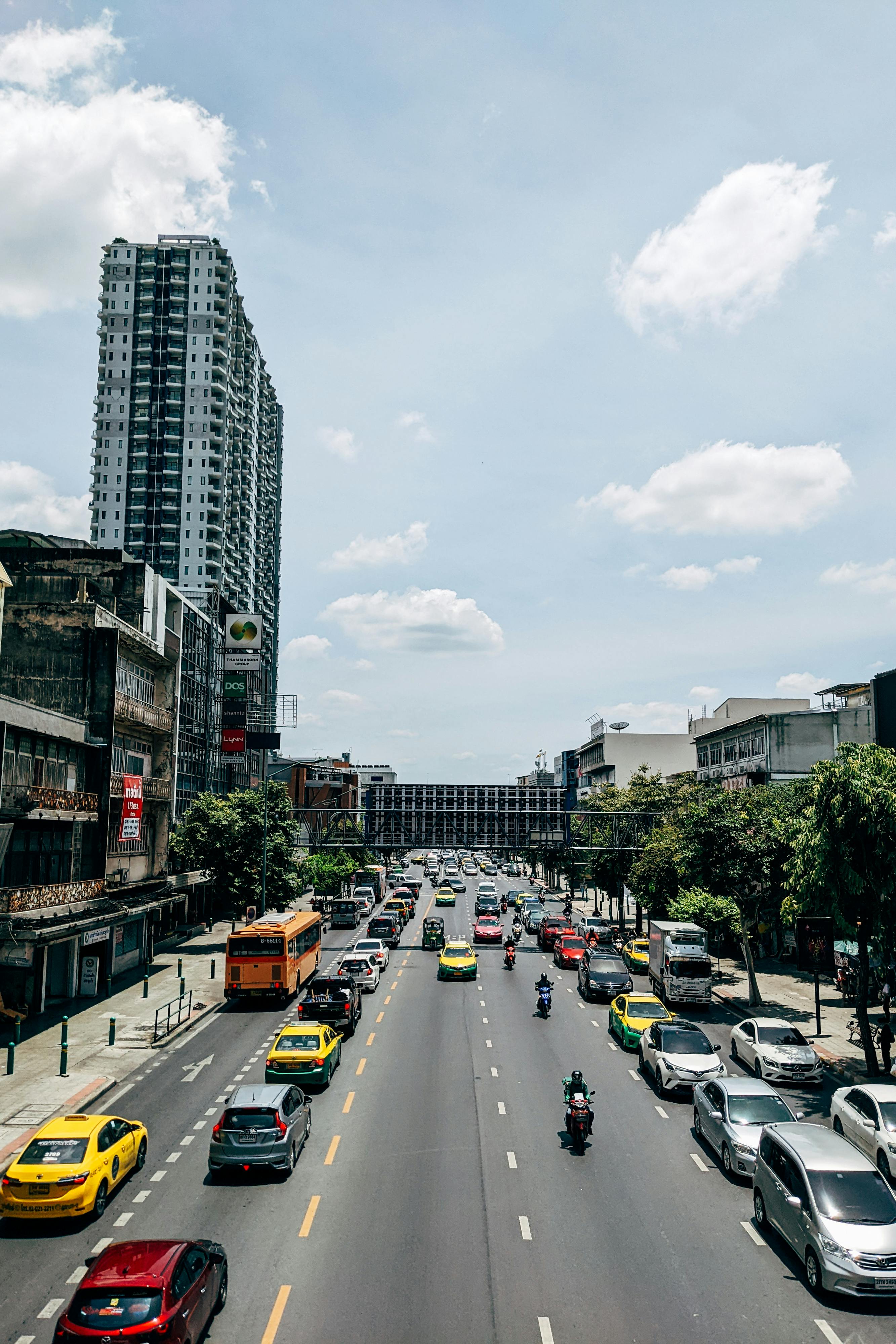Tips for Navigating QLD's Busy City Traffic as a Learner